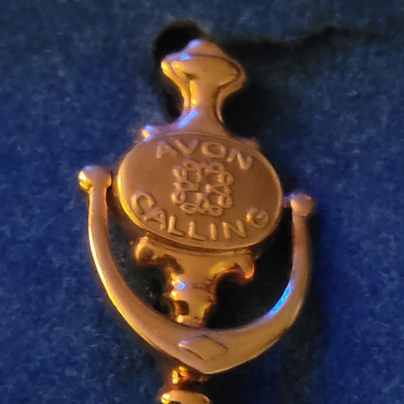 Avon | Jewelry | Vintage Avon Pin | Poshmark